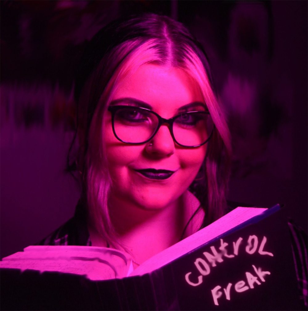 SHANNON DARCY - Control Freak (2026) | The Other Side Reviews